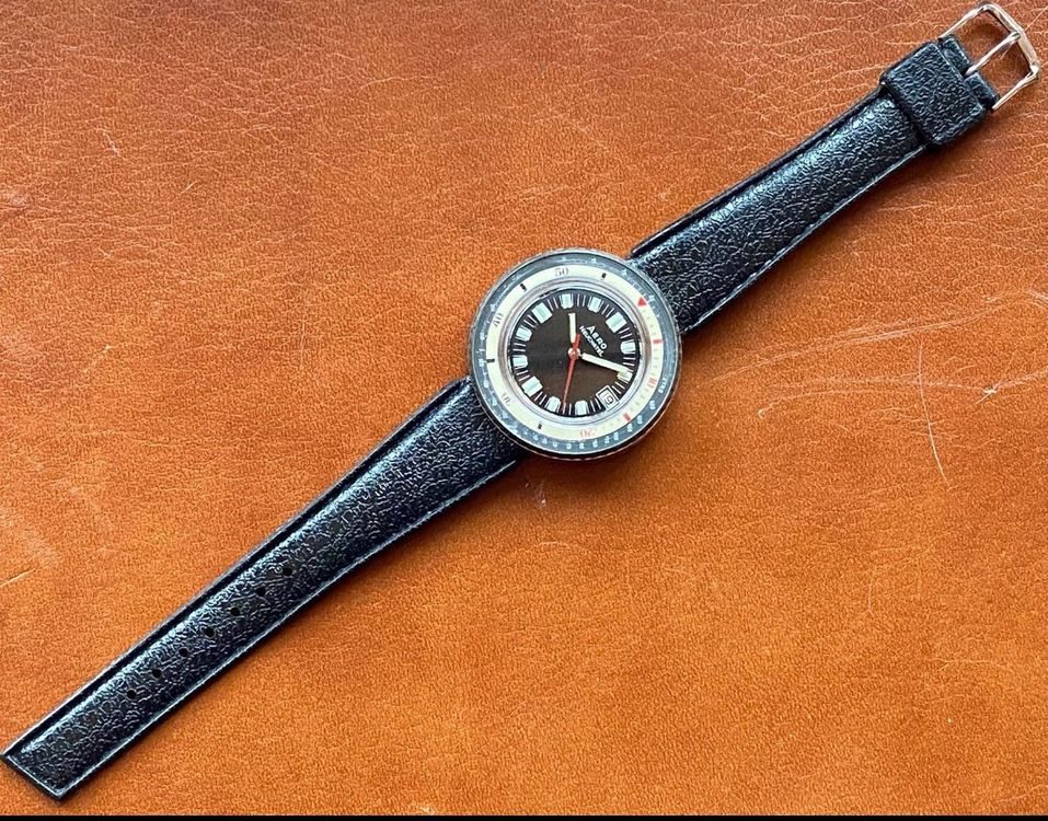 Rare 1966 AERO Neuchatel Diver BAKELITE! (Gebraucht) in Geneve für CHF ...