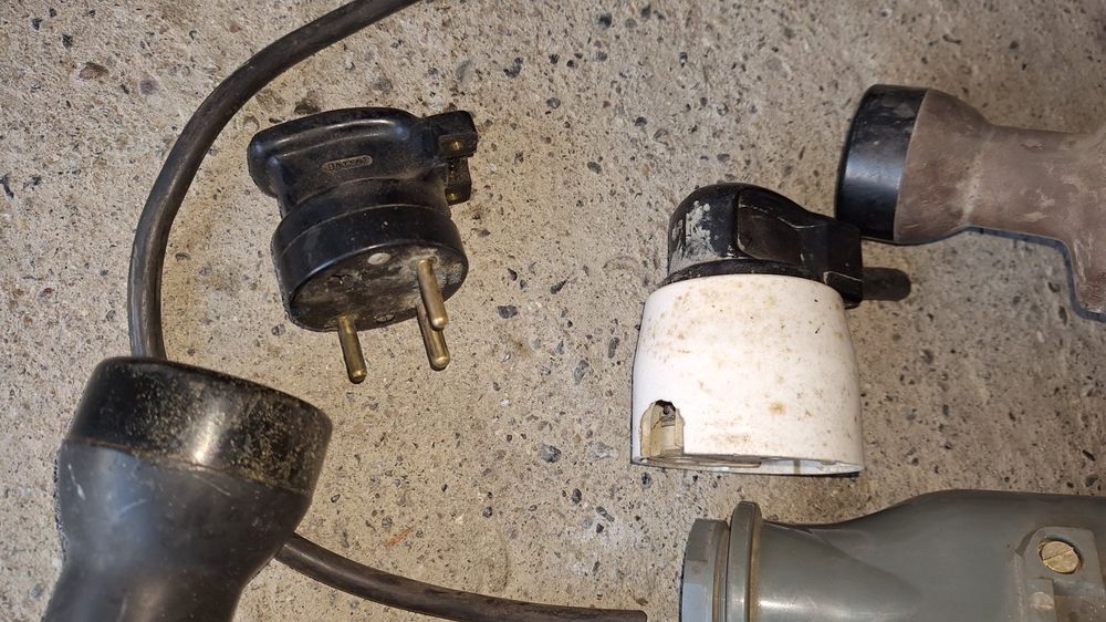 Elektro Stecker 400 V Elektromaterial alt Strom Steckdosen | Kaufen auf ...