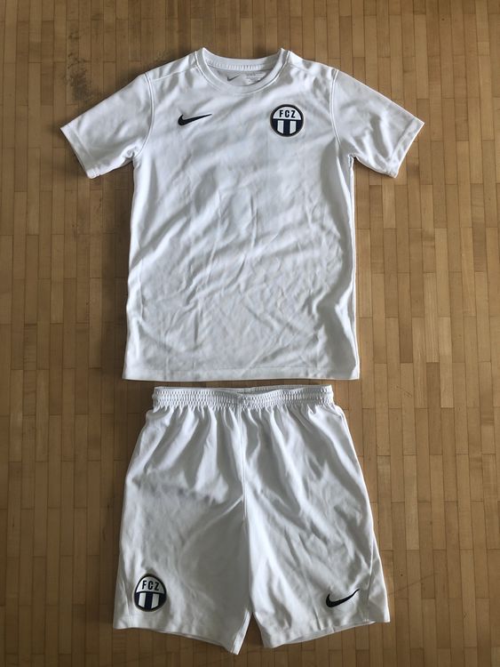 FCZ Fussball Kit - Kinder (Gebraucht) in Meilen für CHF 13 – mit ...