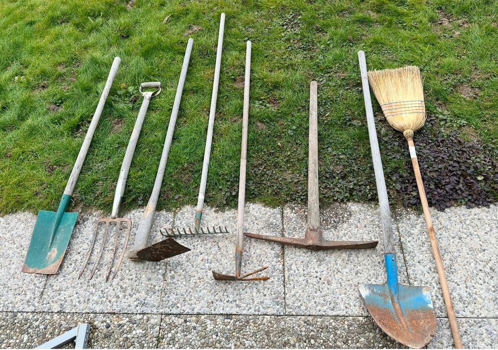 Gartenwerkzeug Set (Gebraucht) in Gerlafingen für CHF 169 – nur Abholung auf Ricardo kaufen
