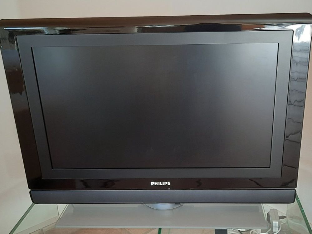 Fernseher Philips Cineos 32 Zoll (Gebraucht) in Zofingen für CHF 2 ...