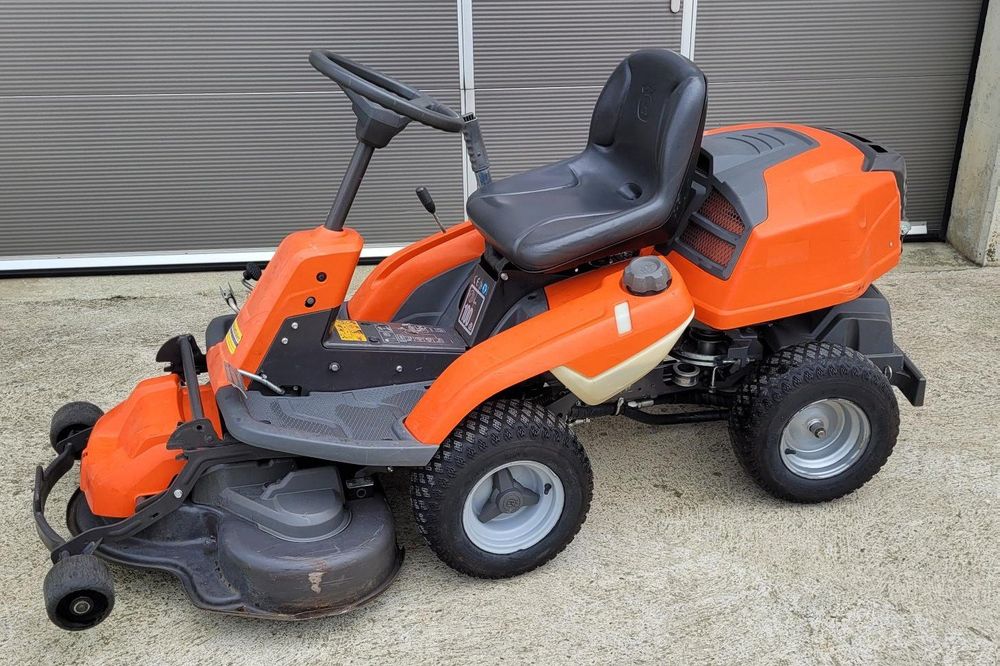 Husqvarna Rider 216 AWD mit Schneepflug und Mähwerk (Gebraucht) in Neuwilen für CHF 2701 – nur ...