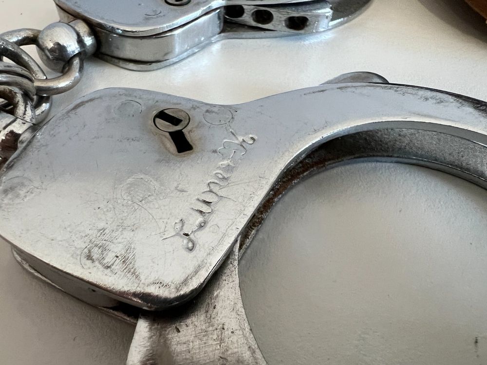 Original vintage Handschellen | Kaufen auf Ricardo