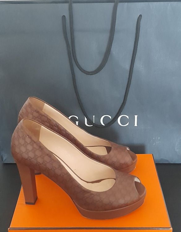 Sandales Gucci en cuir monogramme. (D'occasion) à pour CHF 49 – avec ...