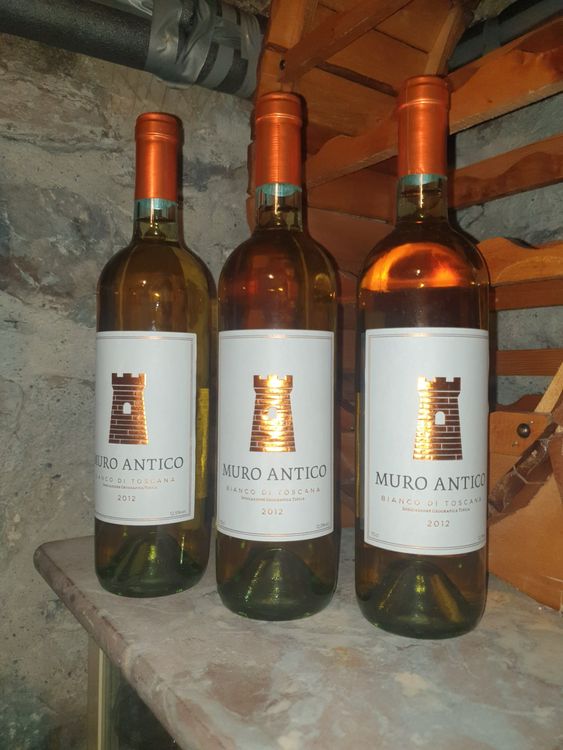 3 bouteilles de vin blanc Muro Antico Toscane 🍷 (D'occasion) à Rennaz ...