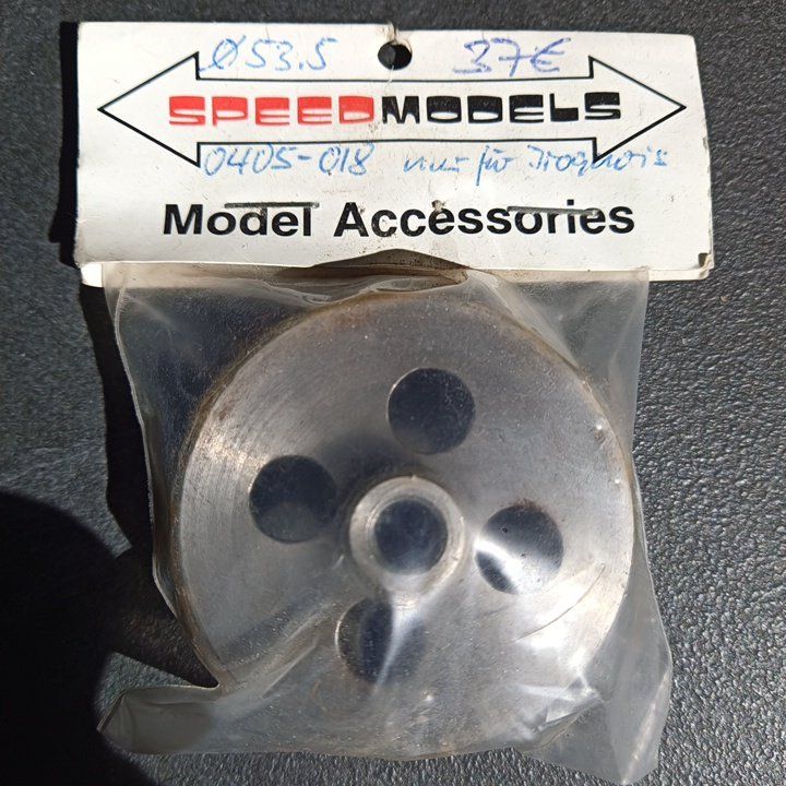 HIROBO 0405-018 1982 HIROBO BELL UH-1B IROQUOIS (Neu und originalverpackt) in Mittelhäusern für ...