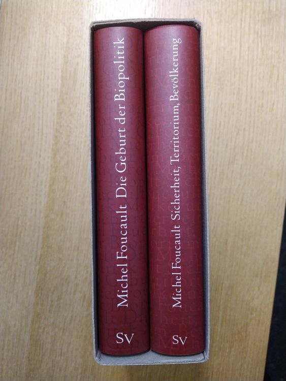Michel Foucault Biopolitik 2Bde in Schuber Suhrkamp | Kaufen auf Ricardo