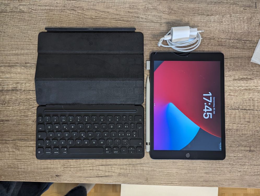 iPad (8th Generation) Wi-Fi 128 GB - inkl. Pen und Keyboard | Kaufen ...