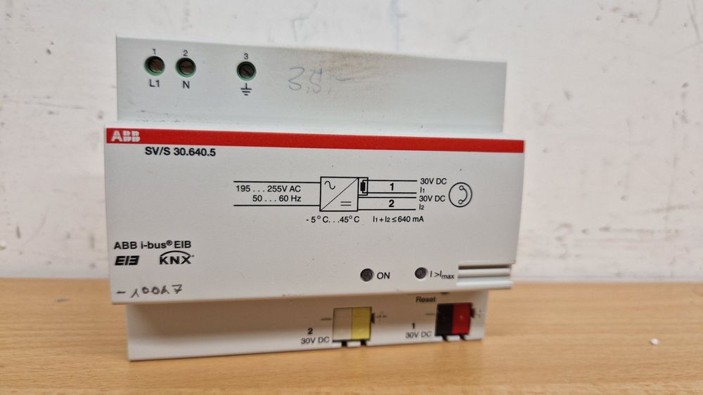 ABB SV/S30.640.5 KNX-Spannungsversorgung, 640 mA, REG ab 1.- | Kaufen auf Ricardo