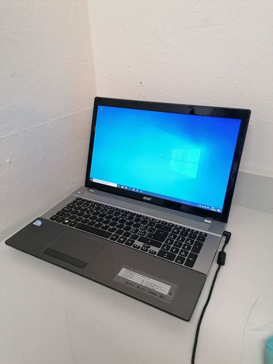 Acer VA70 - mit 17 Zoll und Zahlenfeld! (Gebraucht) in Niederdorf für ...