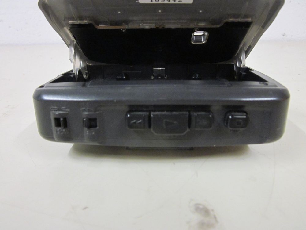 SONY WALKMAN FM/AM Sports Typ WM-FX475 (Defekt) in Grand-lancy für CHF ...