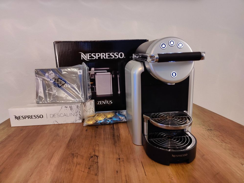 Wenig gebrauchte Kaffeemaschine Nespresso Zenius ZN 100 (Gebraucht) in ...