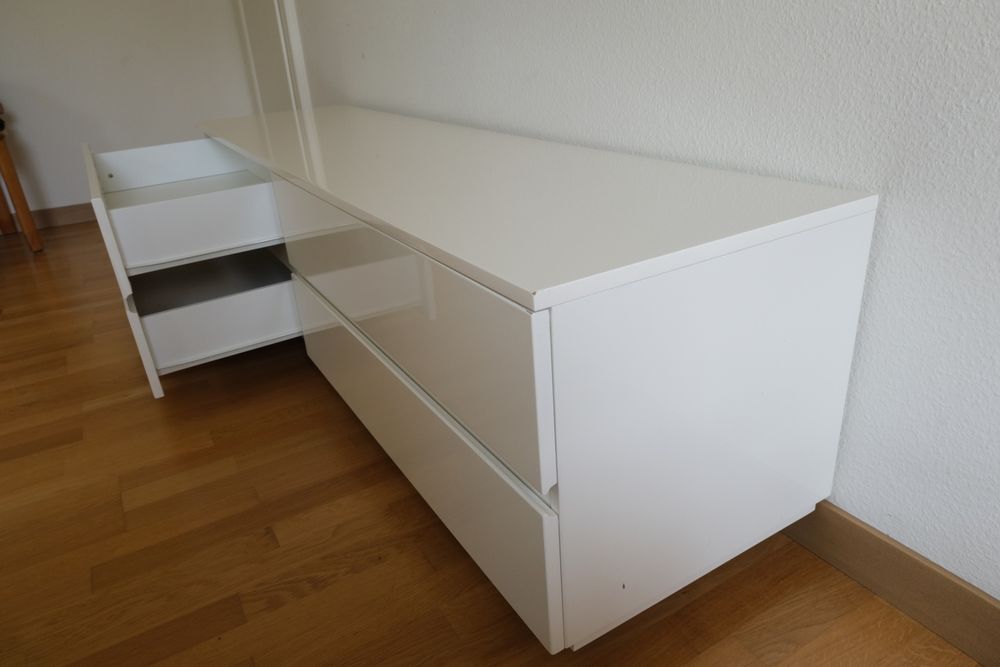 Lowboard, weiss, hochglanz, B 180 cm, H 50 cm, Tiefe 43 cm (Gebraucht ...