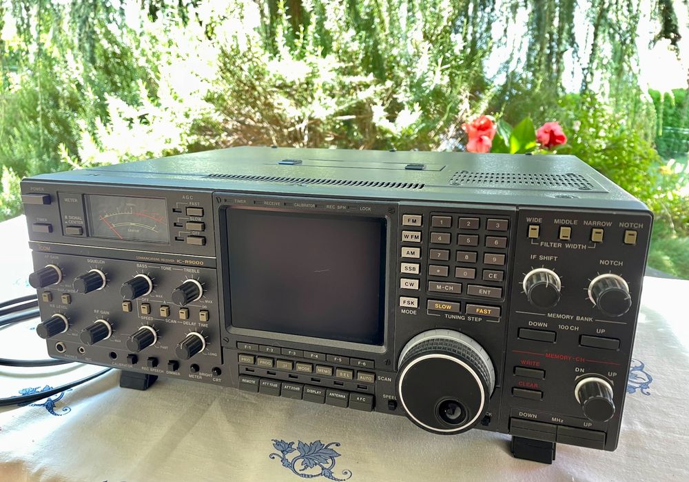 ICOM IC-R9000 - communications receiver | Kaufen auf Ricardo