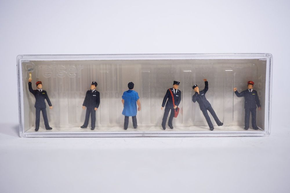 4œ Preiser HO 10087 Schweizer Bahnpersonal (Gebraucht) in für CHF 14.9 ...