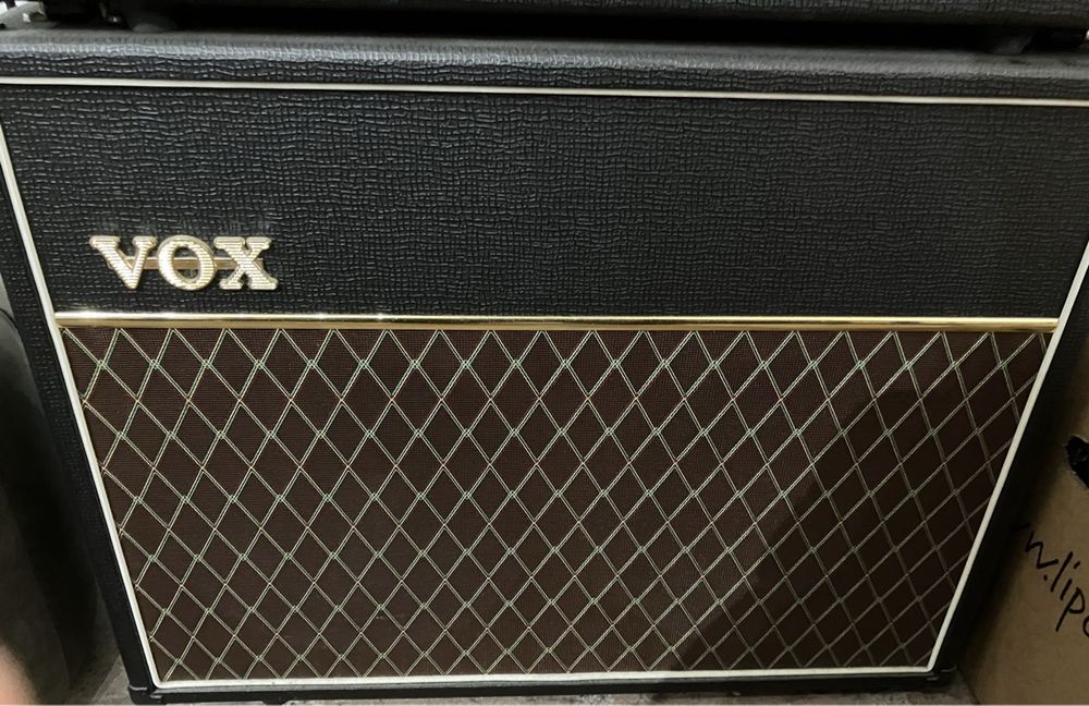 VOX 2 x 12 Speaker Cabinet Box Celestion Greenback (Gebraucht) in Belp ...
