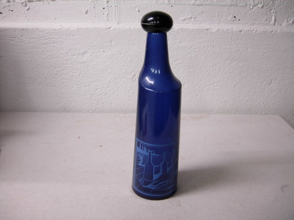 Salvador Dali`-Getränkeflasche-1 H.20 Jhdt. (Gebraucht) in Luzern für ...