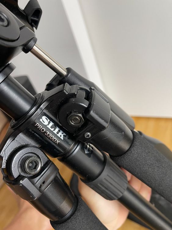 SLIK Pro 330 DX Titan Stativ + Slik sh-705e Stativkopf | Kaufen auf Ricardo