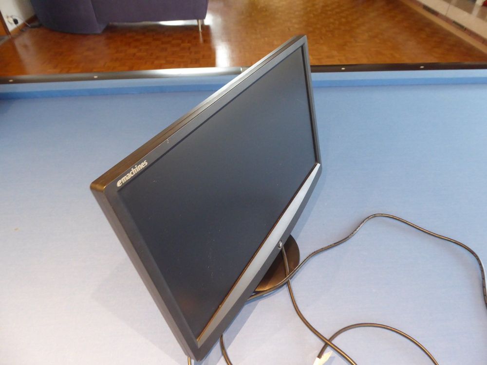 eMachines PC Monitor 22zoll/55cm | Kaufen auf Ricardo