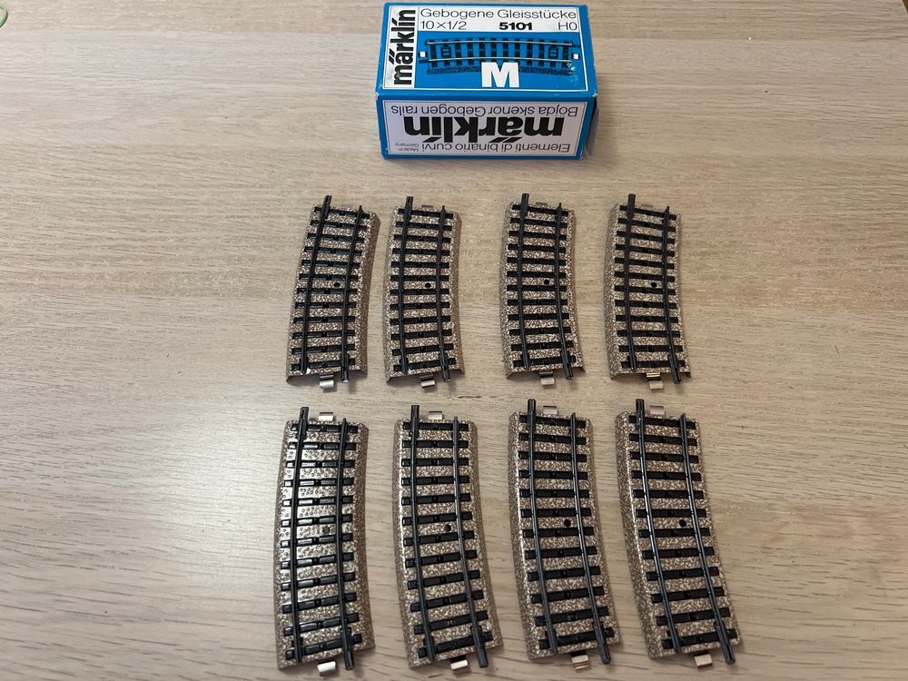 Märklin 8 x 5101 gebogenes gleis M H0 OVP (1) (D'occasion) à St-Aubin-Sauges pour CHF 12 – avec ...