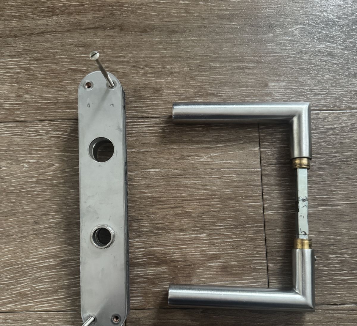 Türgriff und Schilder aus Edelstahl der Marke Glutz (Gebraucht) in ...