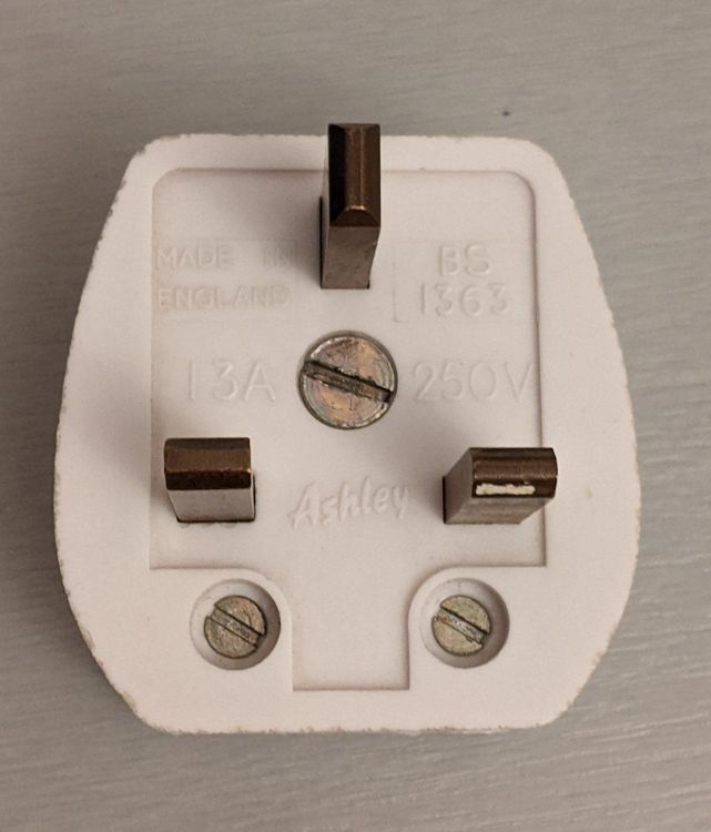 Stecker UK / England | Kaufen auf Ricardo