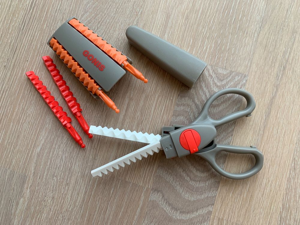 Gonis Bastel Schere mit verschiedenen Klingen (Neu (gemäss Beschreibung ...