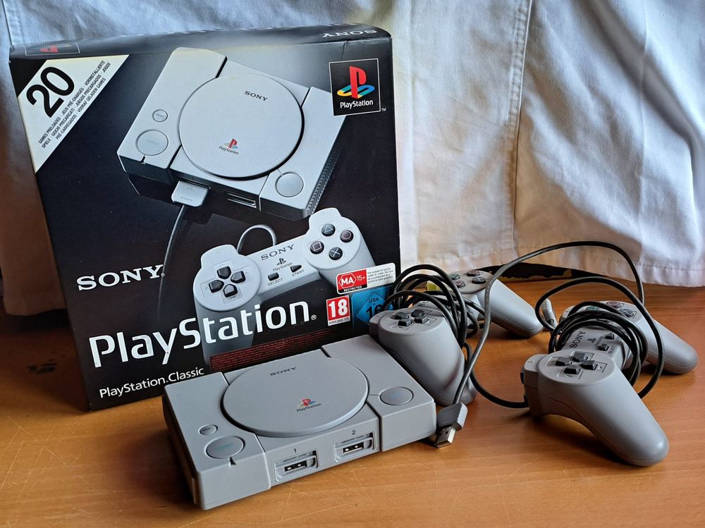 Playstation 1 Classic inklusive 20 Games | Kaufen auf Ricardo
