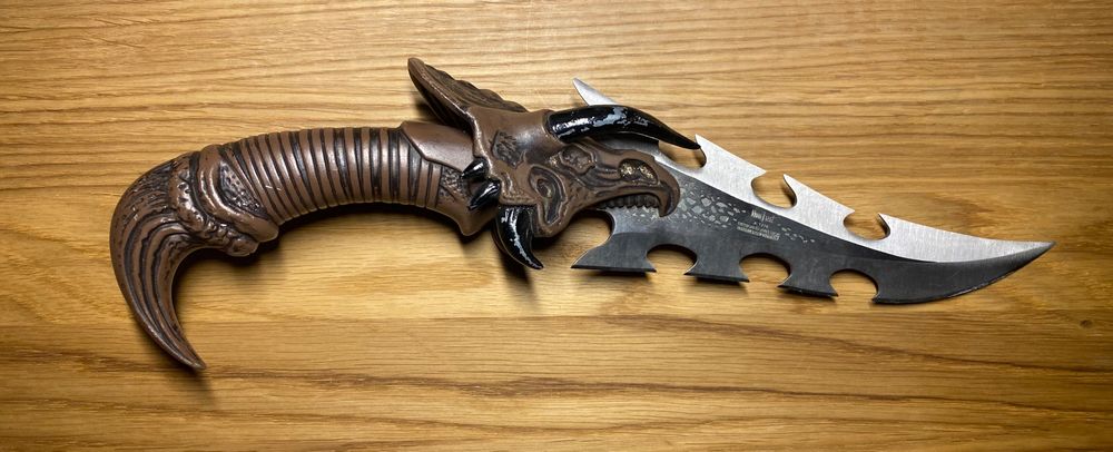 Fantasy Messer Dino (Gebraucht) in Schüpfen für CHF 10 – mit Lieferung ...