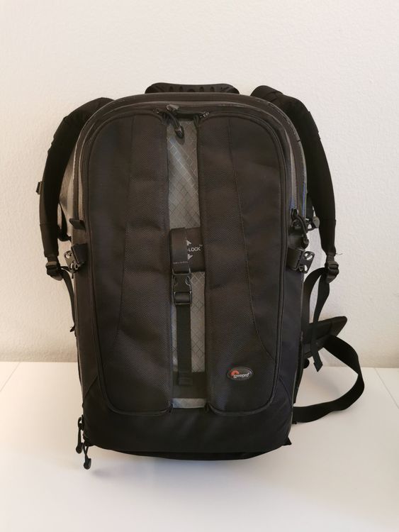 Lowepro Vertex 300 AW Fotorucksack | Kaufen auf Ricardo