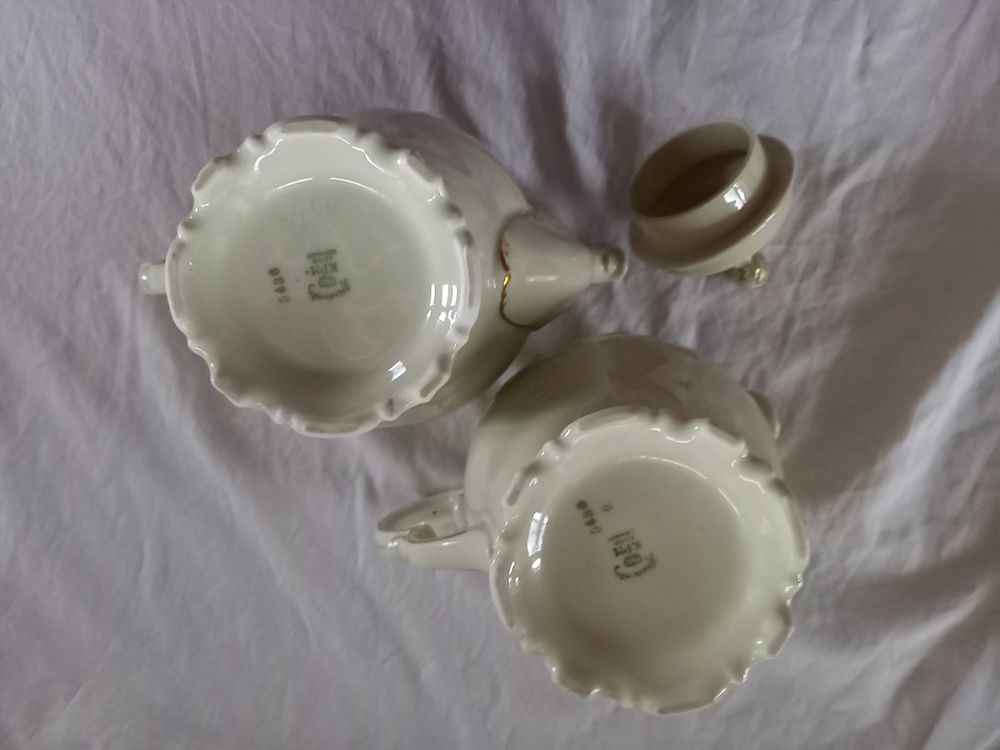 2 Pots, un crémier et un sucrier en porcelaine KPM (Gebraucht) in ...