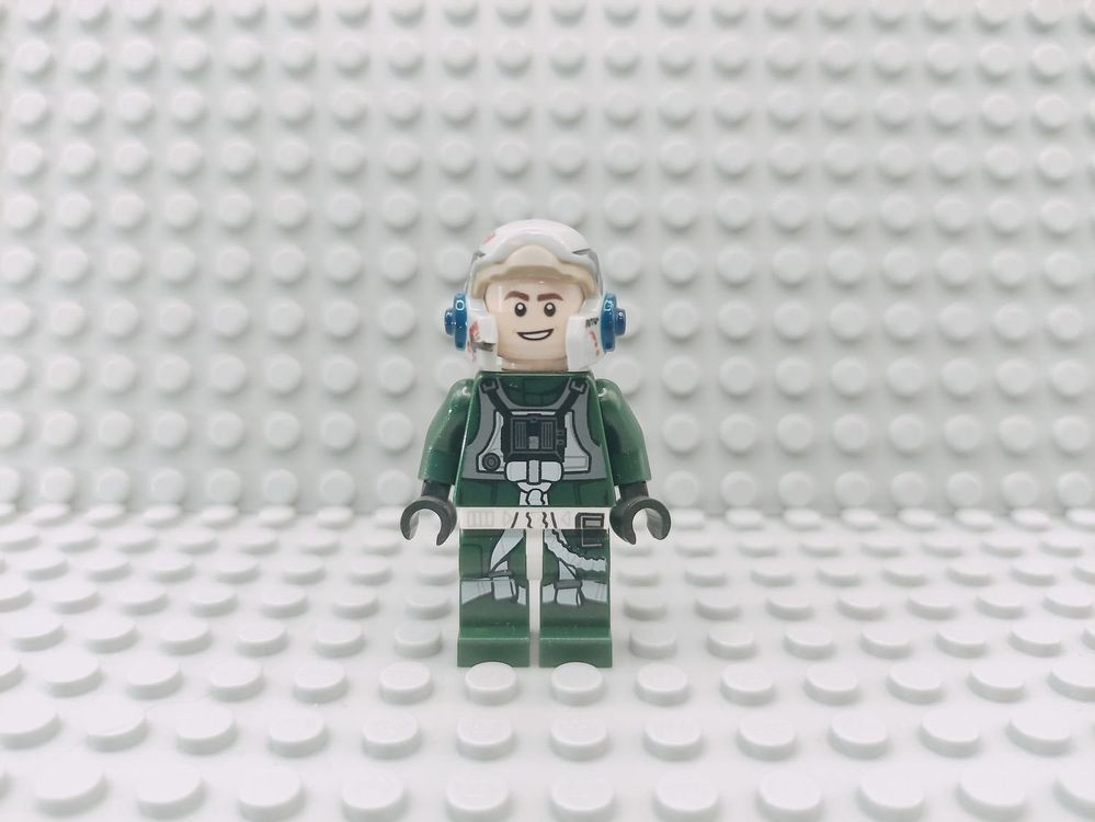 Lego Star Wars Minifigur UCS A-Wing Pilot (Gebraucht) in Wil SG für CHF ...