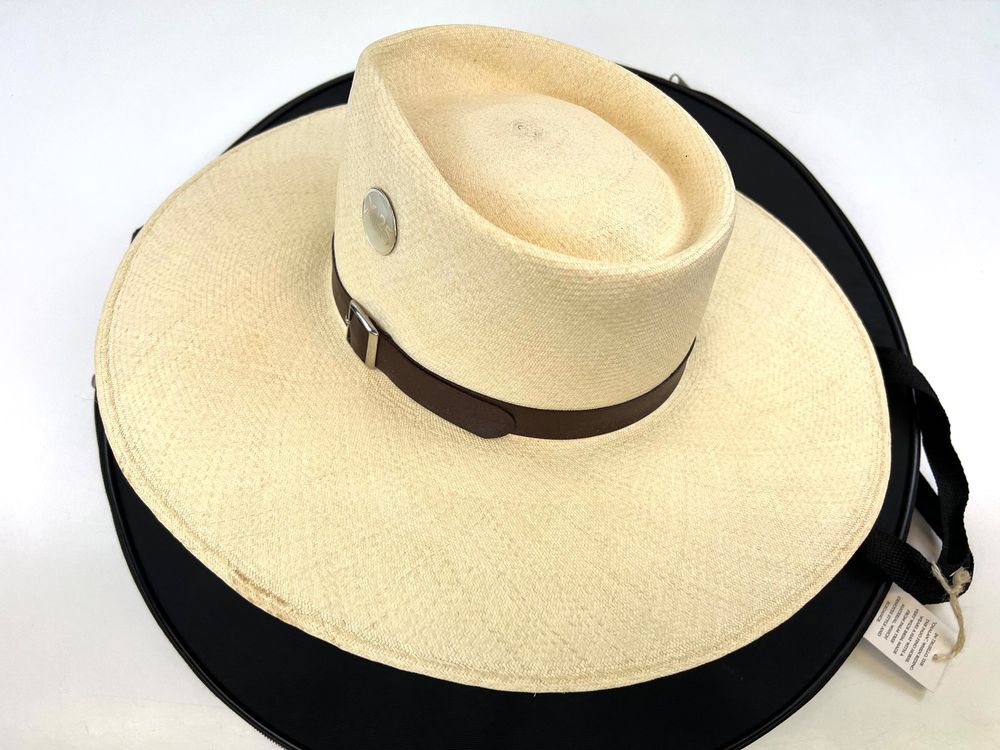 Ranger Hut mit breitem Rand aus Palmenstroh mit Kerpe / Peru (Gebraucht ...