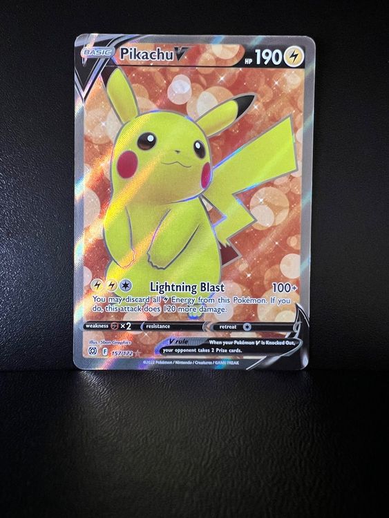 Pikachu V Full-Art (Neu (gemäss Beschreibung)) in für CHF 21 – mit ...