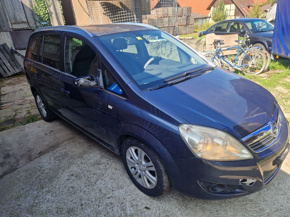 Schne Gebraucht Auto 7 Sitzer Fotos