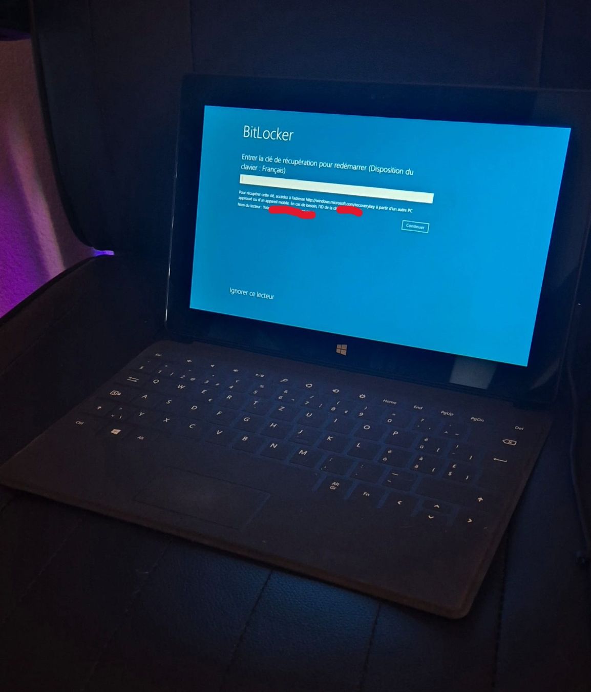 Microsoft Surface RT - Bitlocker - pour pièces ou collection (D ...