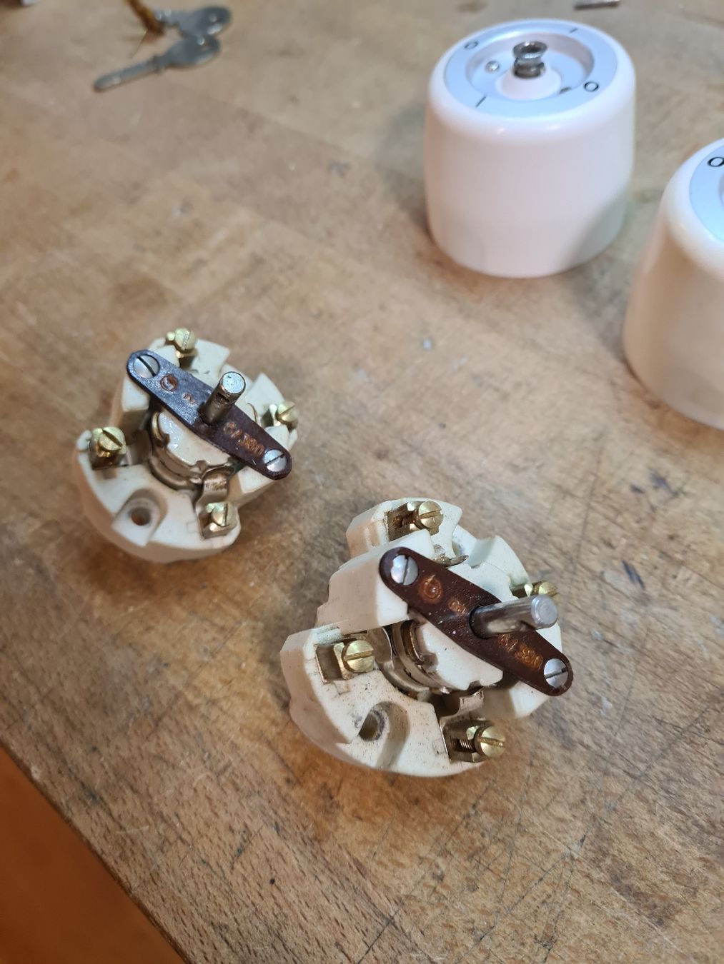 Coppia interruttori vintage sch 0 2 poli (Usato) a Riva San Vitale per ...