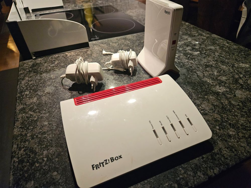 Fritzbox 7590 + Fritz Repeater 3000 (Gebraucht) in Volketswil für CHF ...