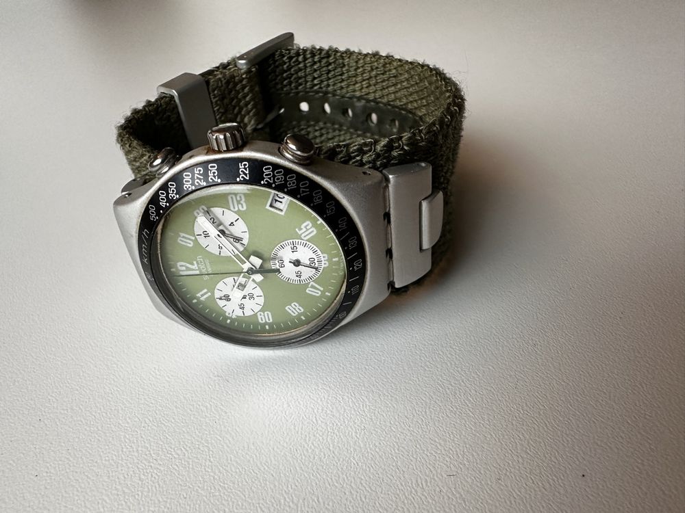 Swatch Chronograph Oliv grün Military Style mit Stoffband (Gebraucht ...