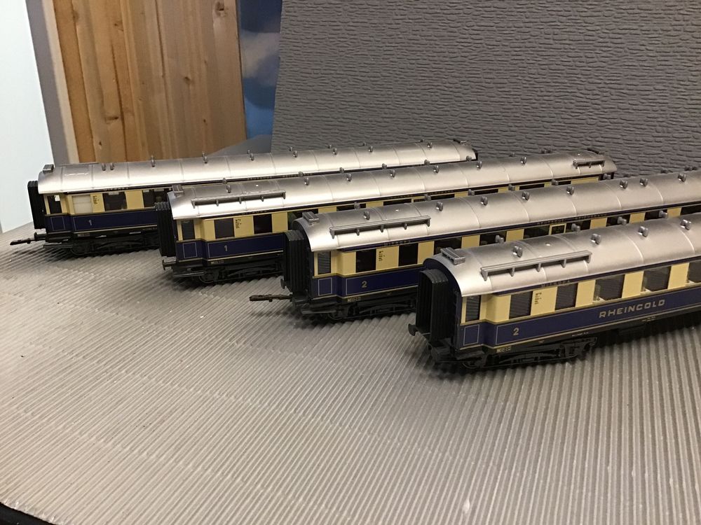 RHEINGOLD WAGEN 4STK H0 MÄRKLIN (Neu (gemäss Beschreibung)) in ...