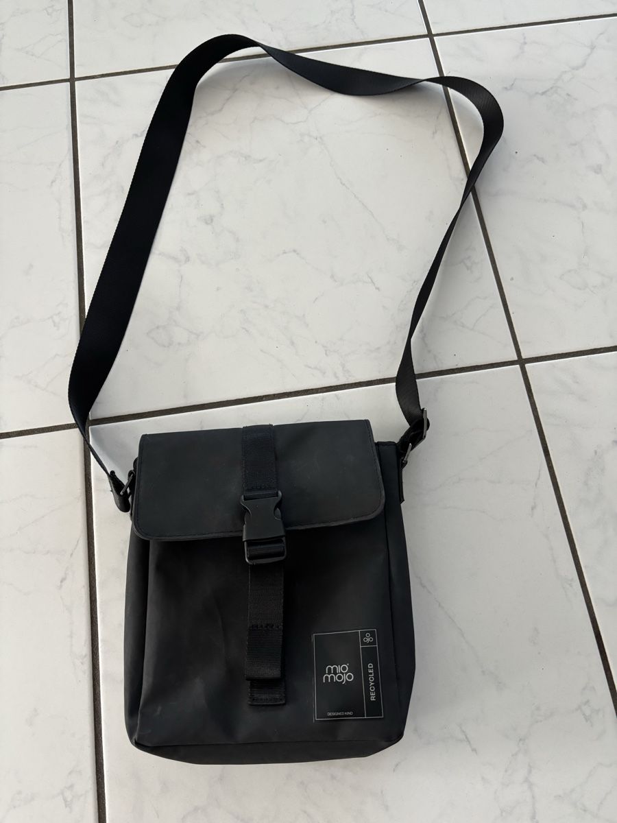 Schwarze Umhängetasche von MIO MOJO, Top Zustand! (Neu (gemäss ...