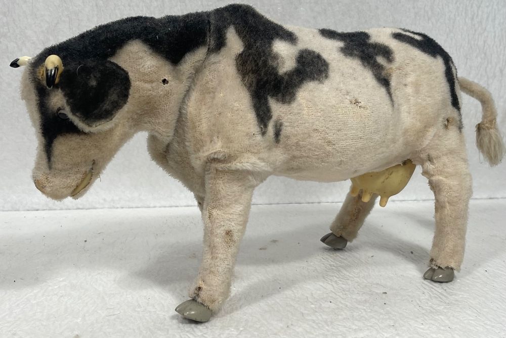 ROCK VALLEY TOYS, WALKING AND MOOING COW | Kaufen auf Ricardo