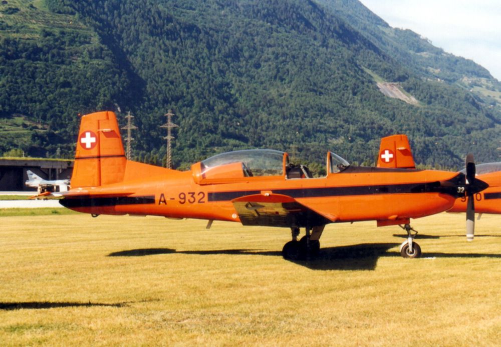 Pilatus PC-7 A-932 Swiss Air Force (Neu (gemäss Beschreibung)) in Sion ...