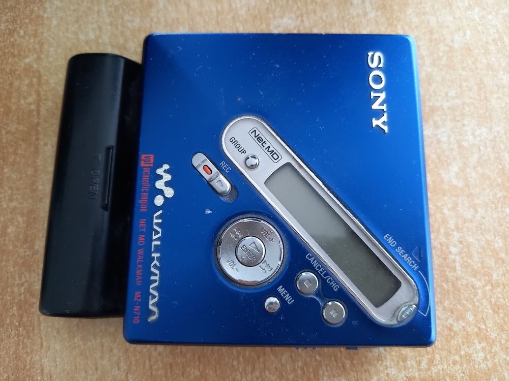 Minidisc-Player inkl. 54 Minidiscs (Defekt) in Dottikon für CHF 65 ...