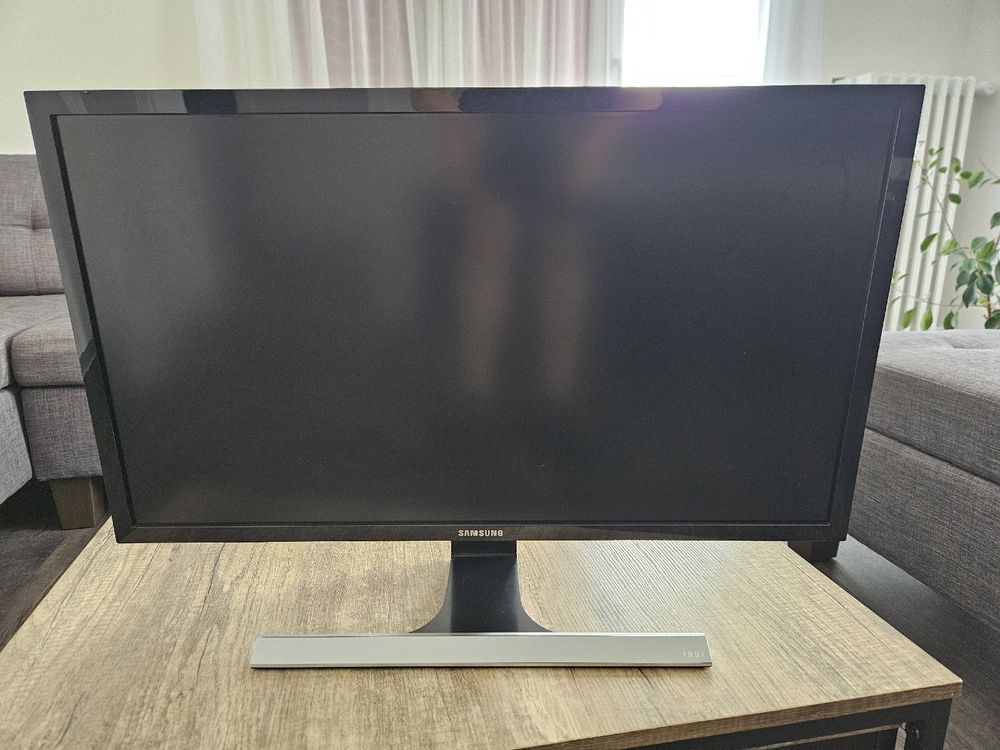 Samsung 4K PC Monitor (Gebraucht) in Bettlach für CHF 51 – nur Abholung ...