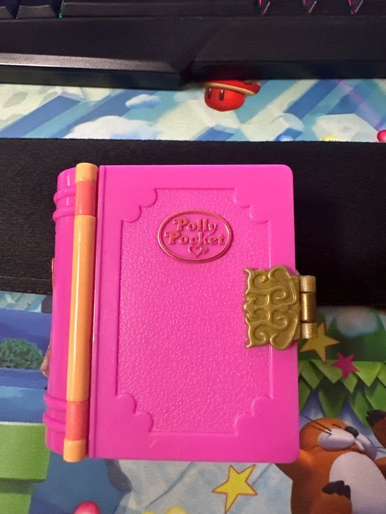Polly Pocket Buch Pink (Gebraucht) in für CHF 19 – mit Lieferung auf ...