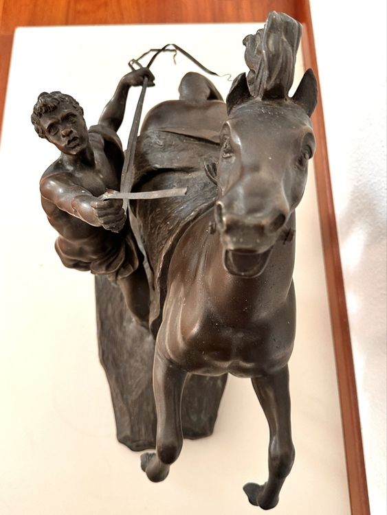 Scultura in bronzo di uomo e cavallo imbizzarrito (Usato) a Breganzona ...