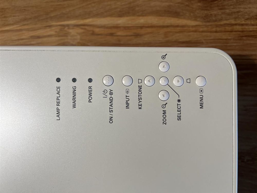 Sanyo PLC XW55 Projektor 2000 ANSI-Lumen (Gebraucht) in Oftringen für ...