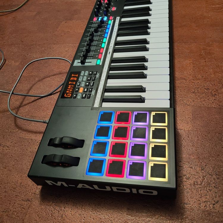 M-Audio Code 61 black (Gebraucht) in für CHF 180 – nur Abholung auf Ricardo kaufen