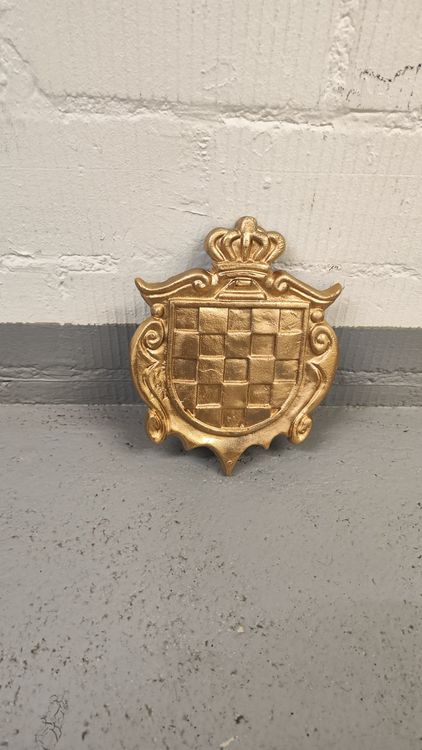 Kroatien Wappe aus Beton (Defekt) in Zürich für CHF 29 – mit Lieferung ...